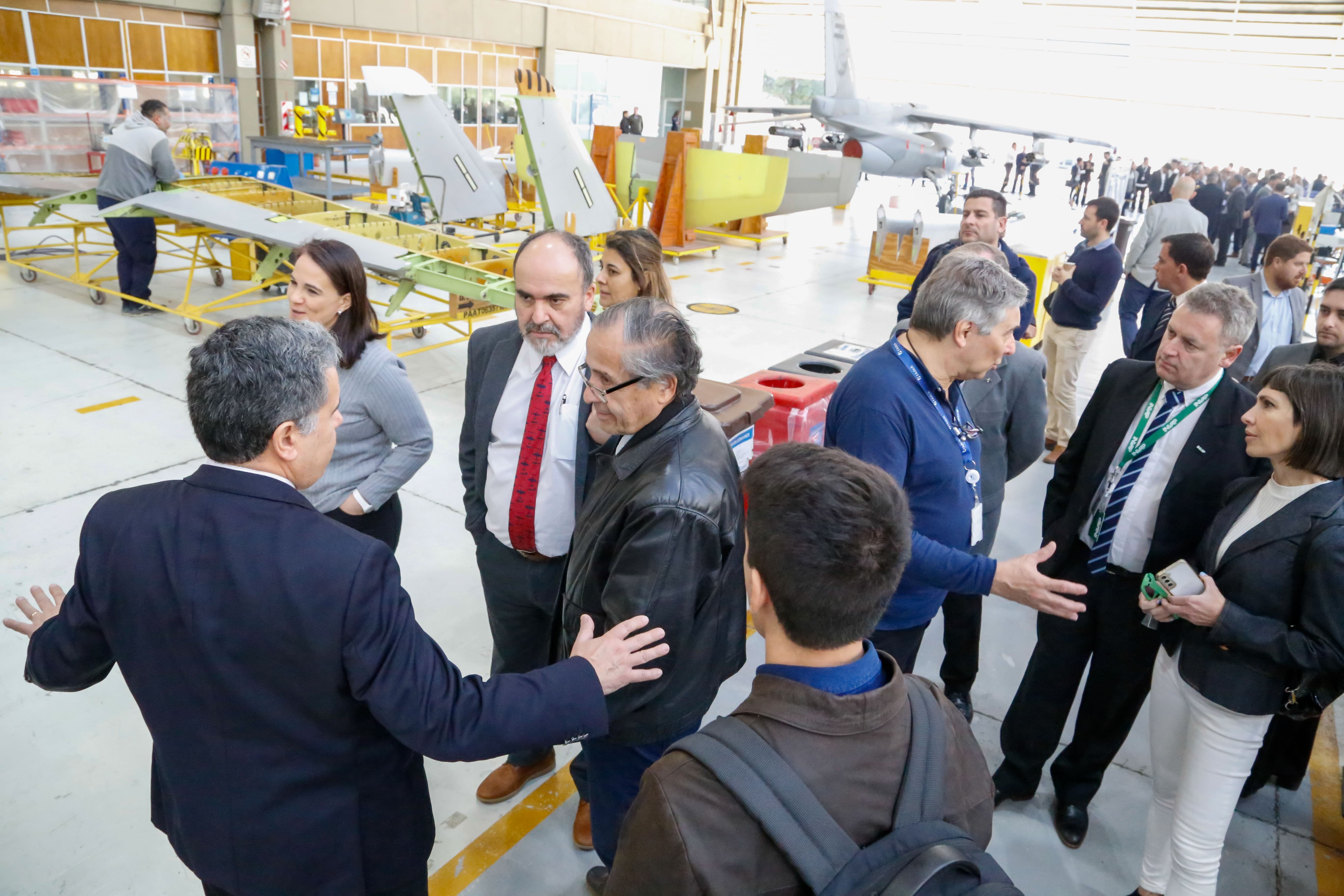 Más de 50 empresas y organismos nacionales e internacionales se ...